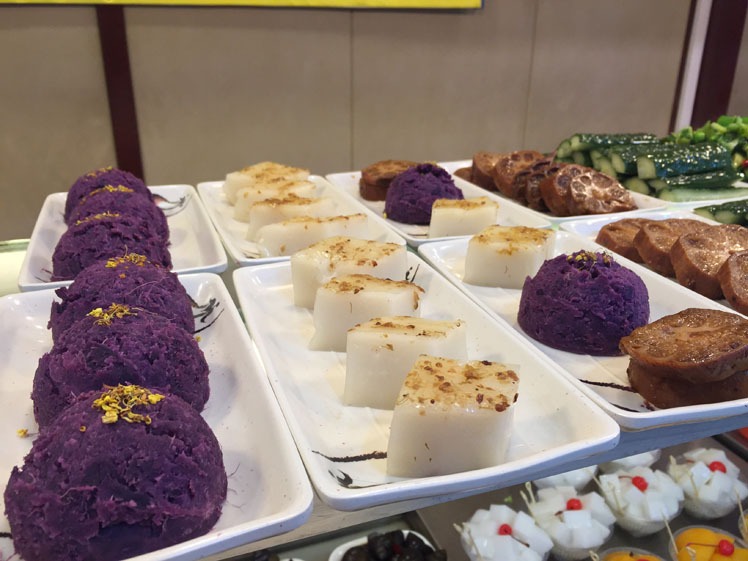 Top 26 Popular Chinese Desserts/Snacks You Should Try