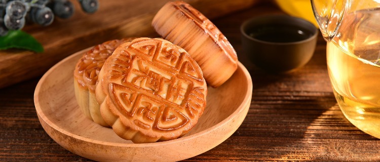 MoonCake: Symbols, Flavors, Recipe