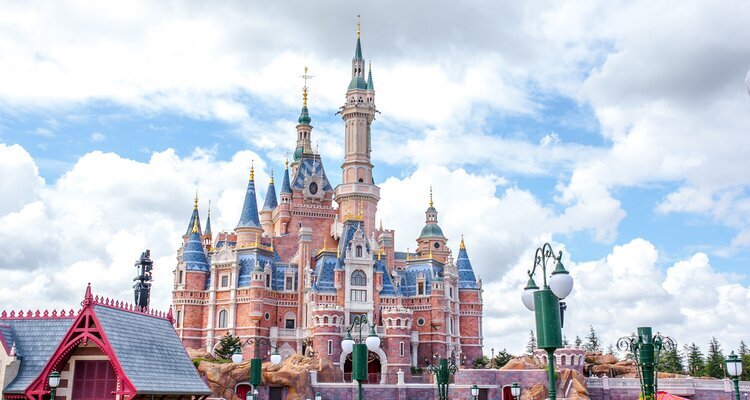 Shanghai Disneyland Resort - The first Disneyland in the Chinese Mainland