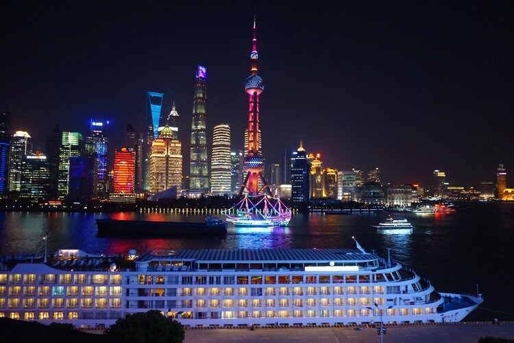 Shanghai Huangpu River Cruise: Experience a Huangpu River Cruise Tour