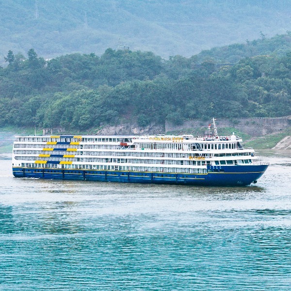 Victoria Sabrina - Super 5-Star Cruise Ship on Yangtze River