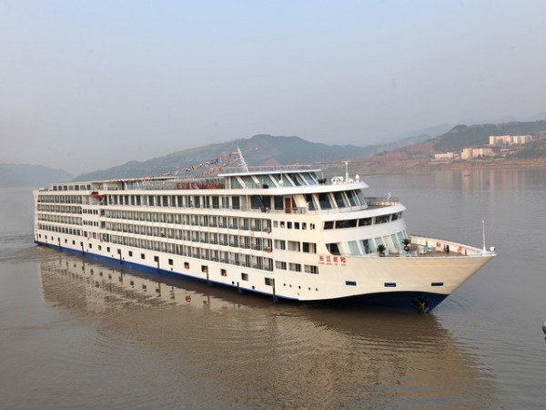 Changjiang Cruises on Yangtze River - China Travel