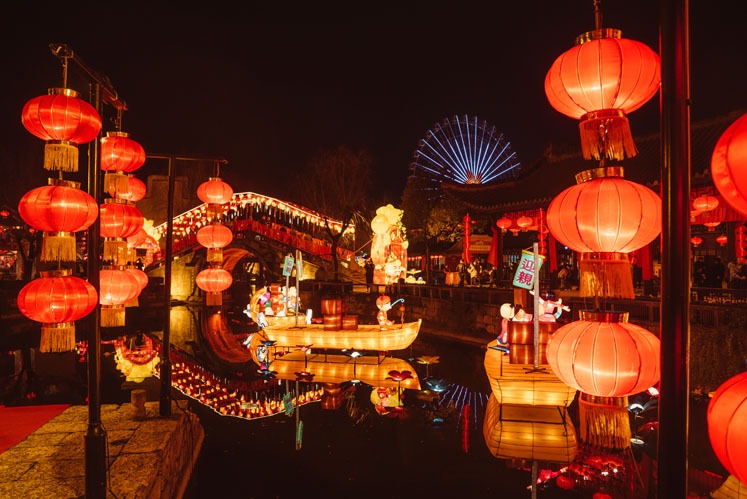 Top 10 Traditional Chinese Festivals Celebrations with Colorful Pictures