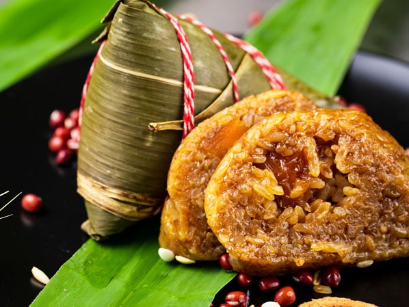 Chinese Food: Dishes, Cooking Styles, Table Manners