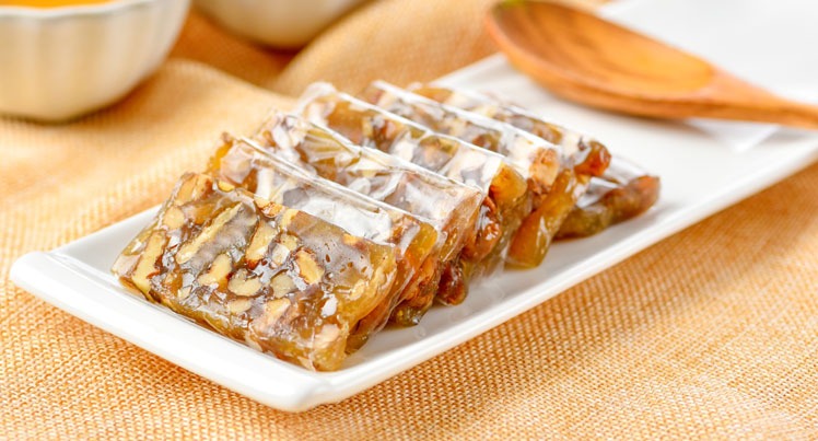 Top 26 Popular Chinese Desserts/Snacks You Should Try