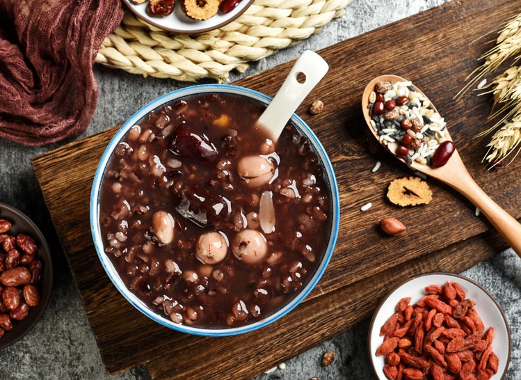 Top 26 Popular Chinese Desserts/Snacks You Should Try