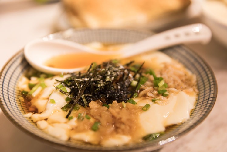 Top 26 Popular Chinese Desserts/Snacks You Should Try